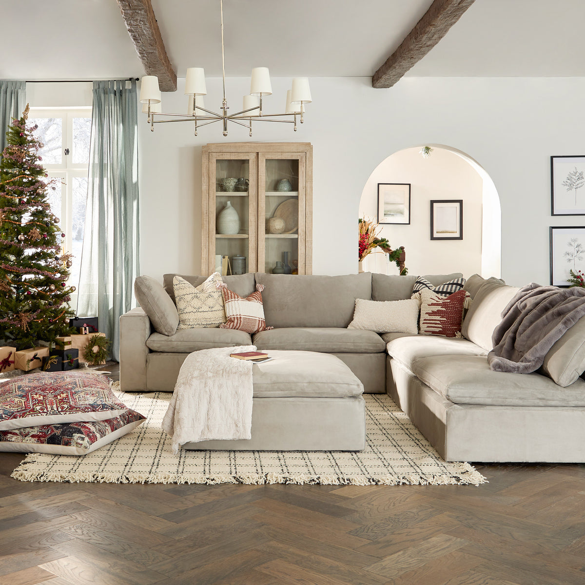 Create a Home That's Cozy, Merry, & Bright – Downeast
